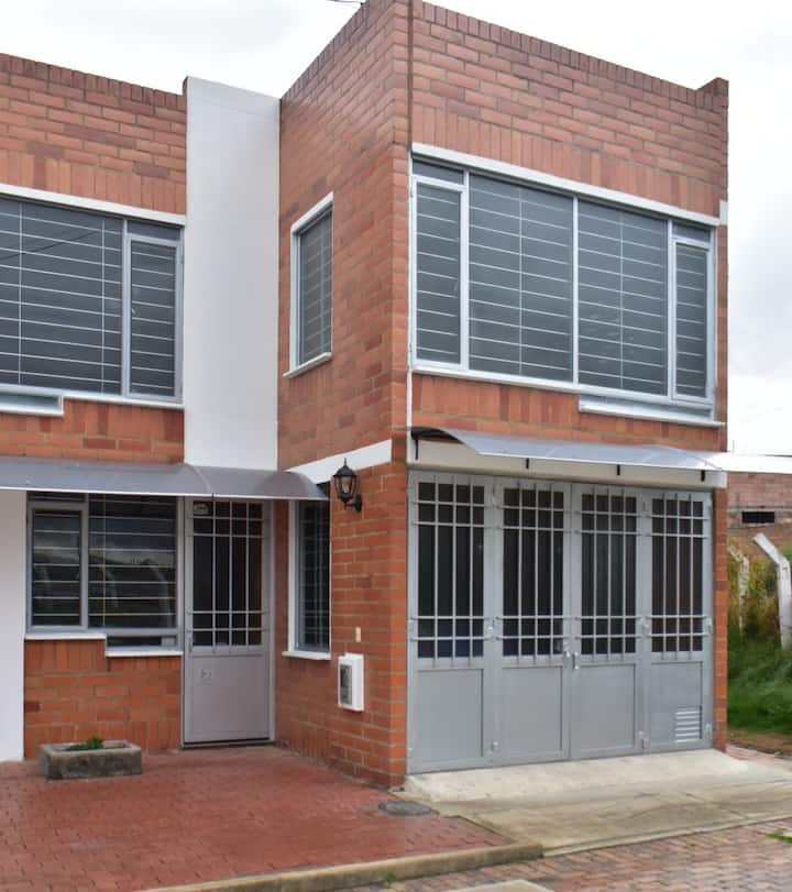 Casa Con Ambiente Familiar. - Paipa