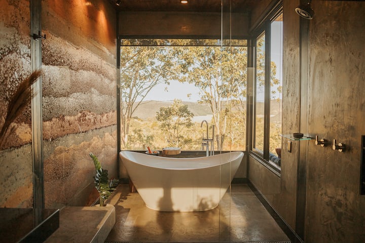 Chalé Jardim Do Alto: Banheira, Vista E Café Chef - Brezilya