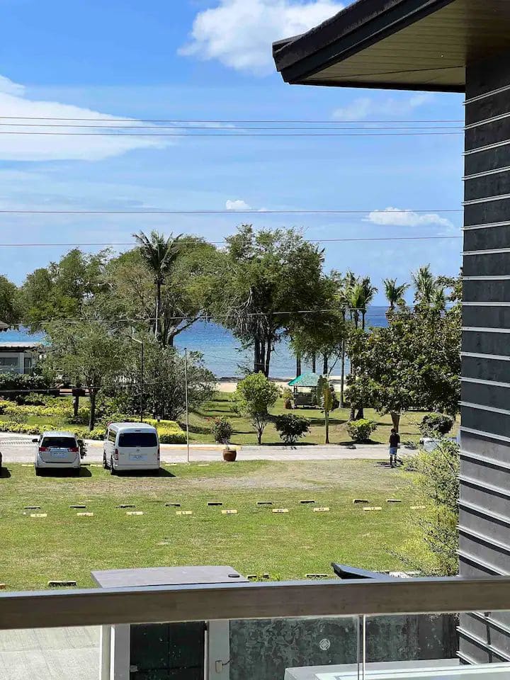 Sea And Mountain View Beach House 3 Room W Pool76 - Laiya