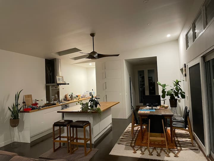 Light Filled, Relaxing And Cozy - Room 1 - Australia