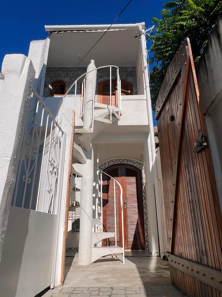 Ideal Para Longa Duração . Prática E Aconchegante - Macaé