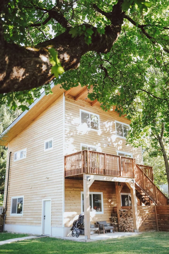 Maple Grove Guesthouse - Lake Ponderay, Ponderay