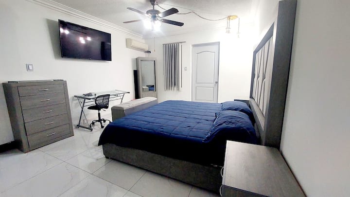 1.1.- Habitación Con Baño Privado - Saltillo
