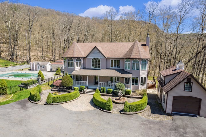 Catskills Villa - Port Jervis, NY