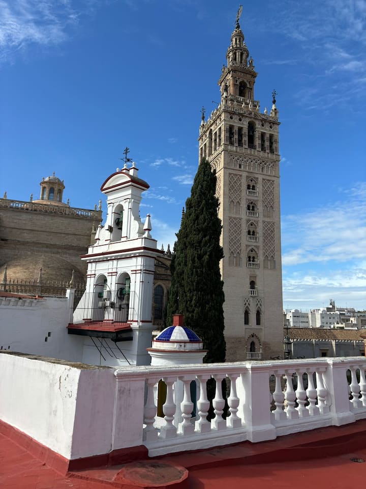 2br Cathedral & Giralda Views, Rooftop Terrace! - Estación de Sevilla-Santa Justa