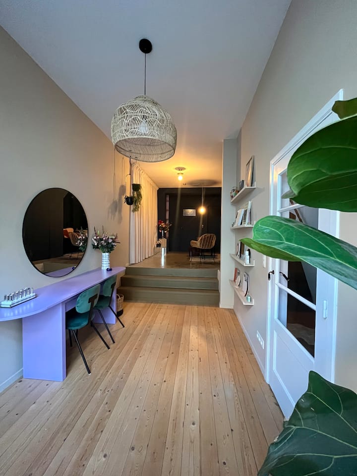 Design & Cozy Renovated Private Ground Floor+bikes - Amberes, Bélgica