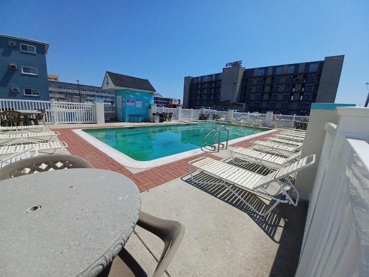 Ocean Breeze Getaway - Avalon