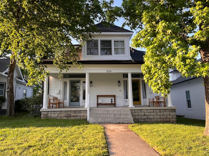 Chic 2 Bed 2 Bath, In 12 South - Nashville, TN