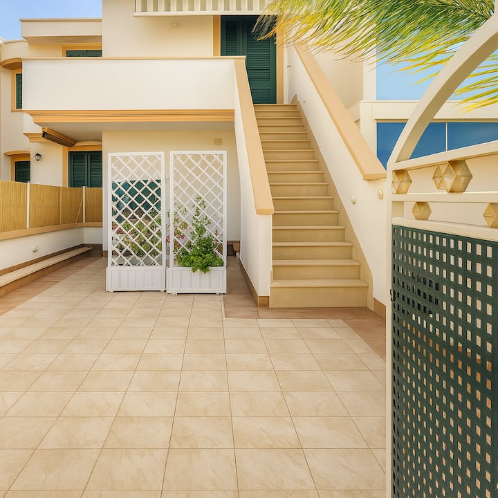 Casa Con Spazio Esterno In Posizione Centrale - Torre San Giovanni