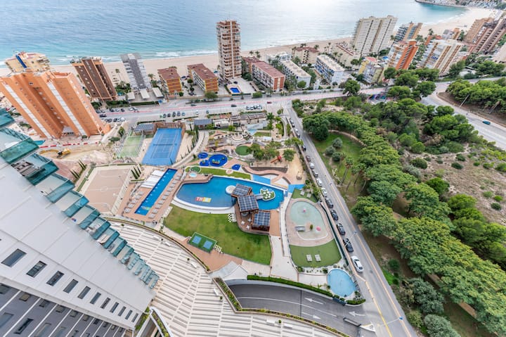 Amazing Apartment In Benidorm - Playa Poniente - 베니도름