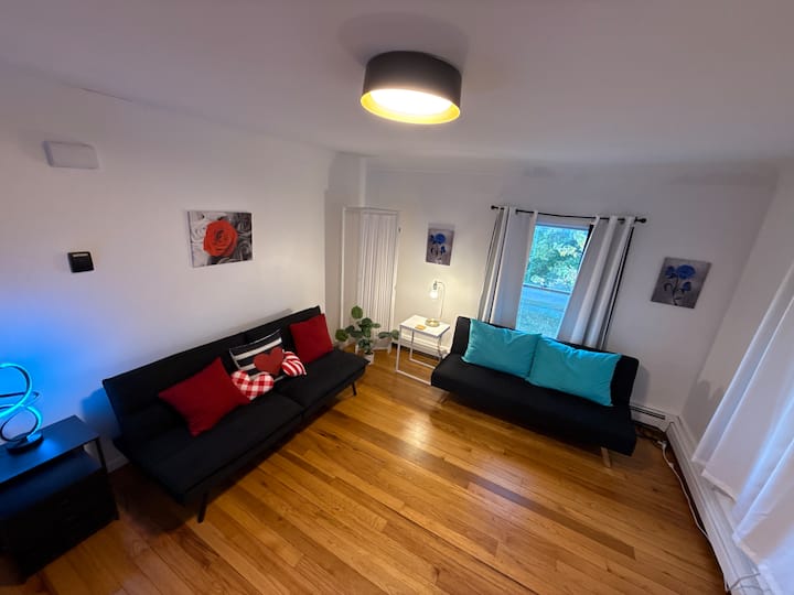 Gingers Love Wish 2 Bdr By Downtown - Sarnia