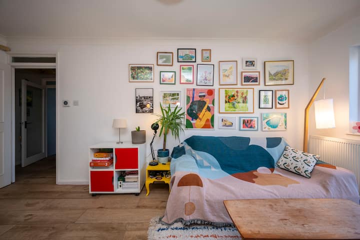 Artist's Apartment In St Johns Se London - Londra