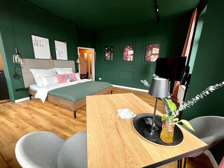 Gemütliche & Zentrale Wohnung Mit Altbaucharme - Leipzig