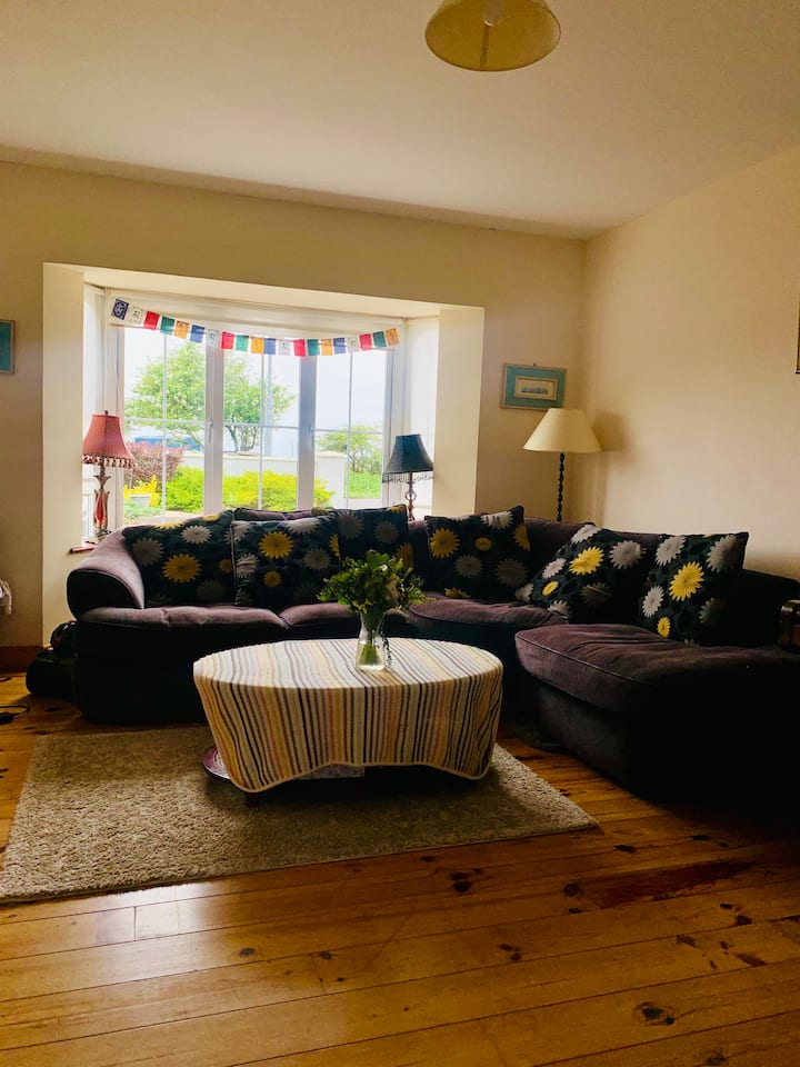 Sleeps 5 In A Town House - Lahinch