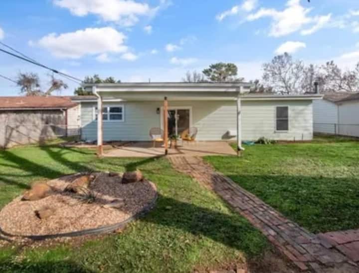 Helios House - Arlington, TX