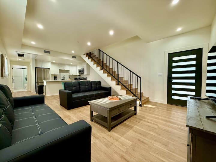 Charming 3b3b W/2parking, 10min Universal Studios - Los Feliz - Los Angeles