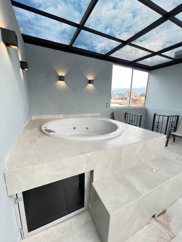 Hermoso Vip Con Jacuzzi - Medellín