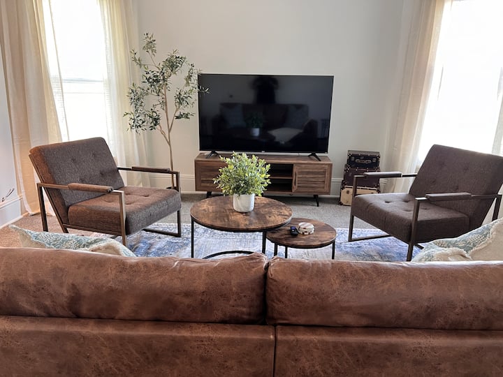 The Hangar - Mosquito Lake State Park, Cortland