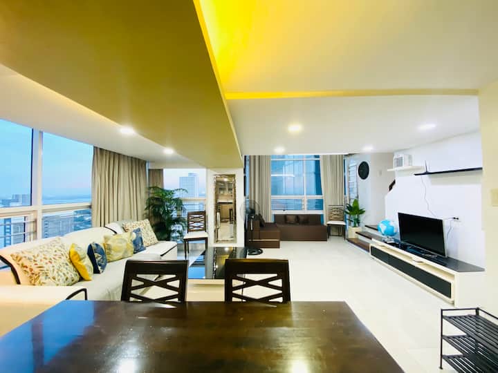 2br Corner Loft For 11 Fuentecebu W/ Wifi & Pool - Cebu