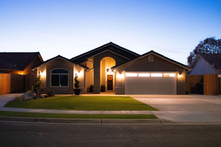 Close To Base And Surf Ranch! - Lemoore, CA