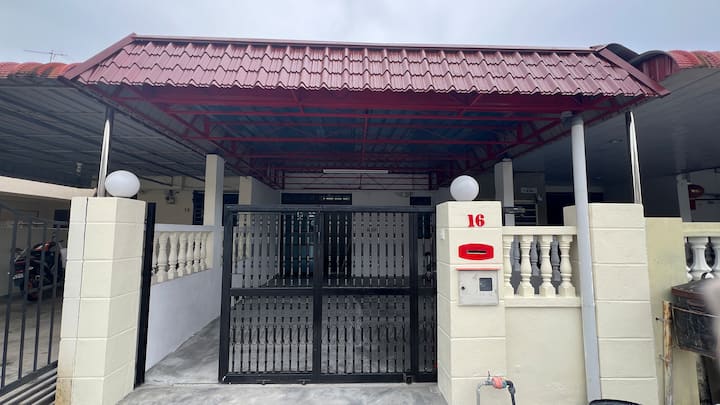 Home In Sungai Dua, Butterworth - Kepala Batas