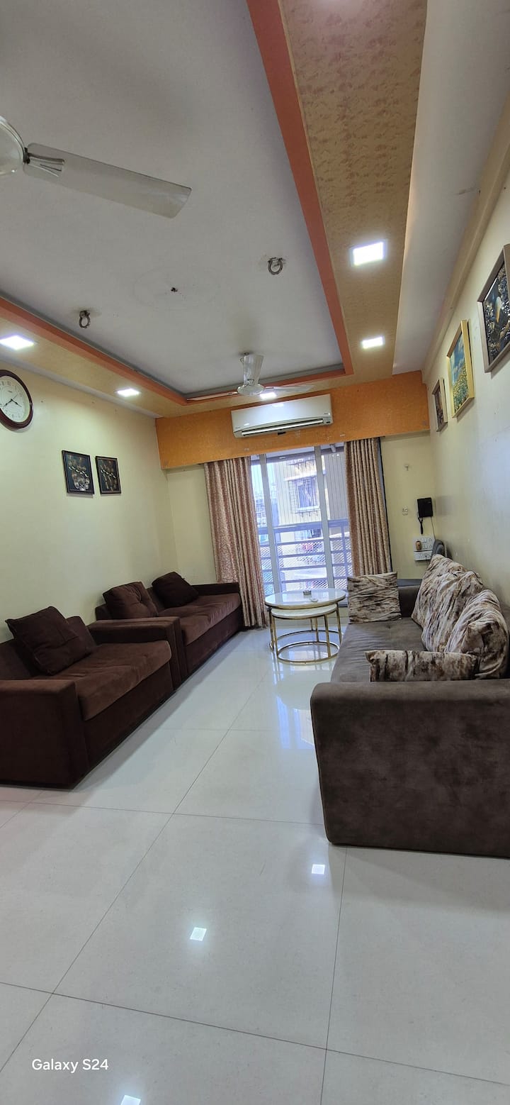 City Homes Saffron Apartment(near Bkc) - Mumbai