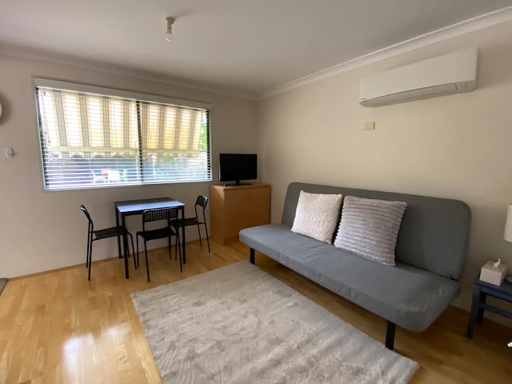 Cozy Self Contained Studio - Perth