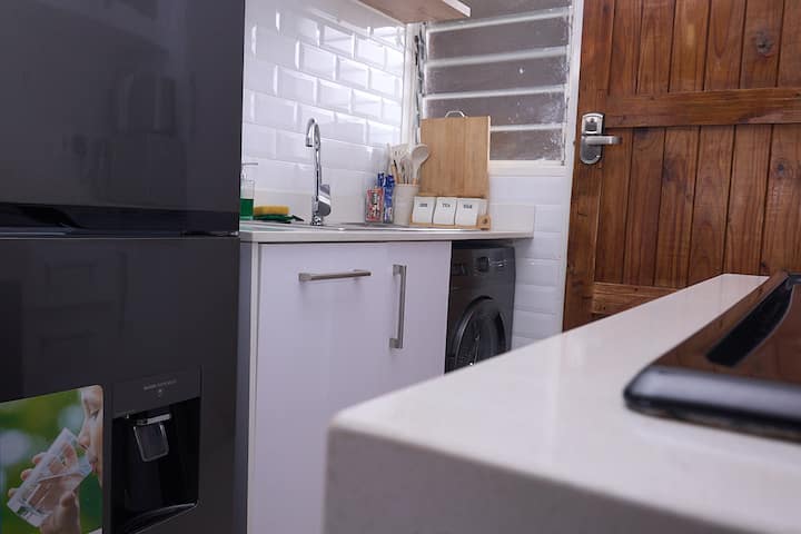 Gorgeous Studio In Avenues | Wifi | Free Parking - Harare