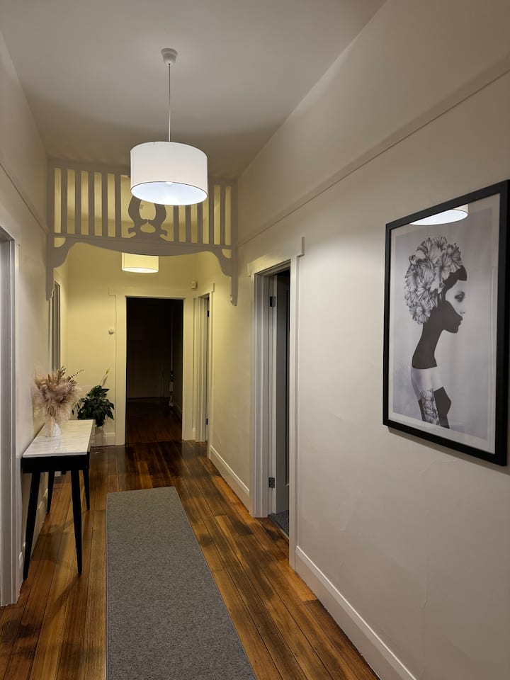 11eardley|5min To Cbd | 2 Bedrooms| Free Parking - Tasmania