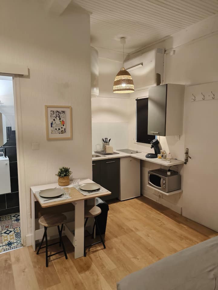 Studio Confort - Place Puget - 10min Gare à Pied - Toulon