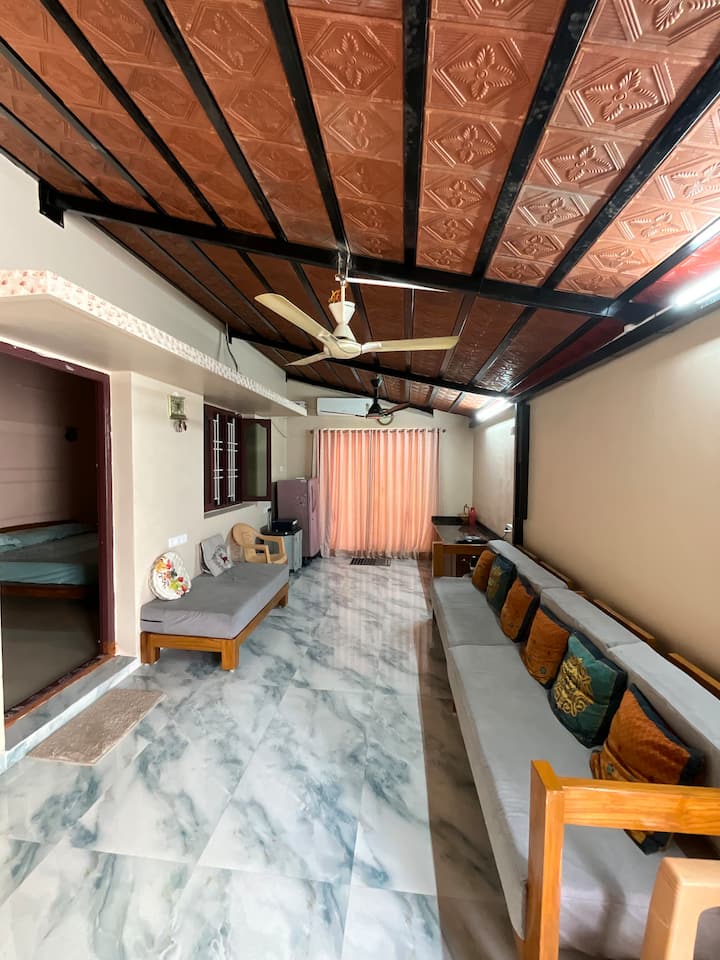 1bhk Home With Private Terrace & Ac - Chennai