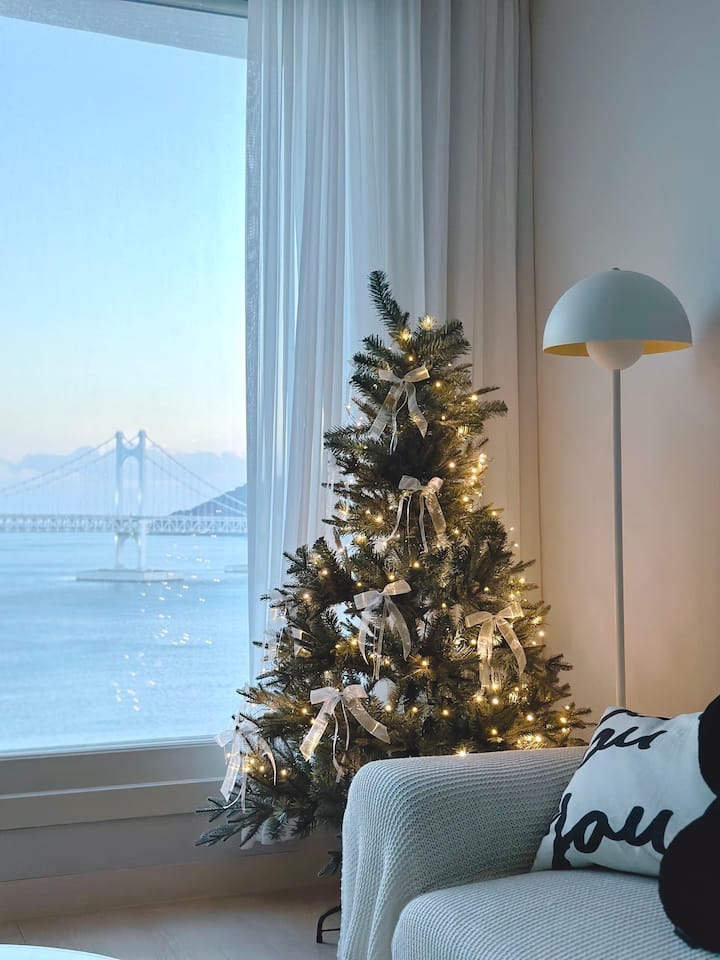 #합법숙소 #광안대교뷰 #정면풀오션뷰 #무료주차 #침대2개 - Busan