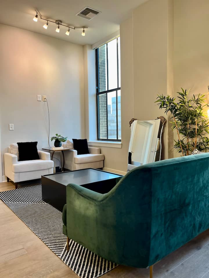 Stylish Downtown 1br|harbor View - Baltimore, MD