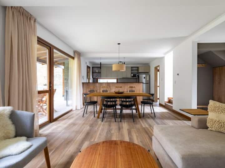 Amplia Casa Con Parrilla En Barrio Cerrado - San Carlos de Bariloche