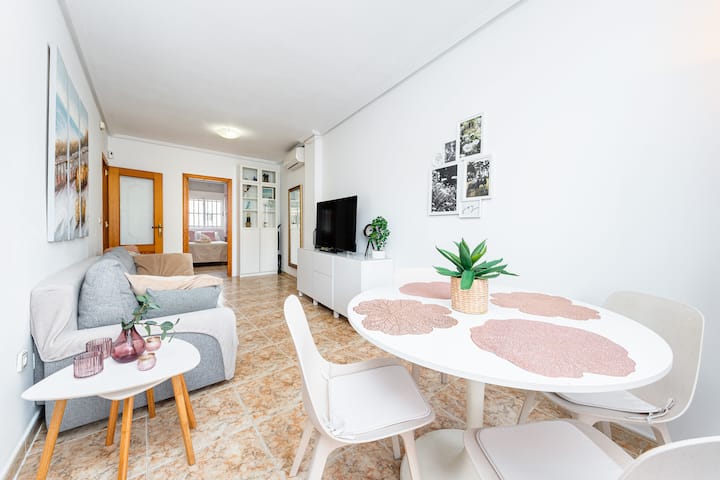 La Loma 2br Penthouse - No Airbnb Fees! - Torrevieja