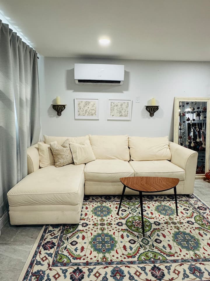 Private Studio With Patio. - Fort Lauderdale