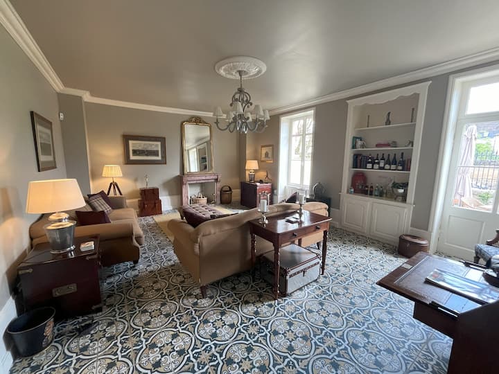 Maison Deluxe Centre Meursault Climatisée 5ch/5sdb - Beaune