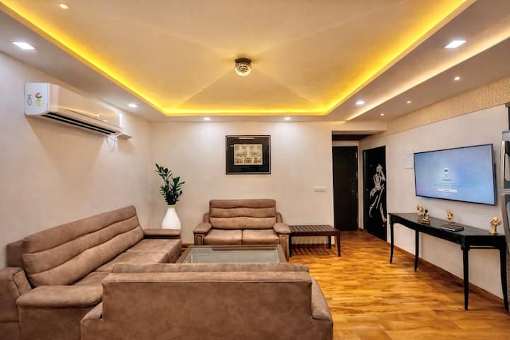 Breadwood Stay Surajkund | 2bhk + Parking - Faridabad