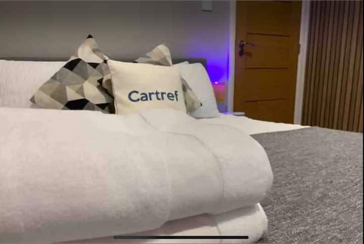 Beautiful Modern Double Room With Ensuite Bathroom - Surbiton