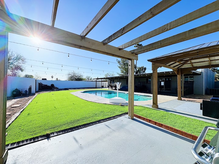Cozy 3 Bedroom Home & Pool In Tucson Az + Gameroom - Tohono Chul Gardens, Galleries, and Bistro