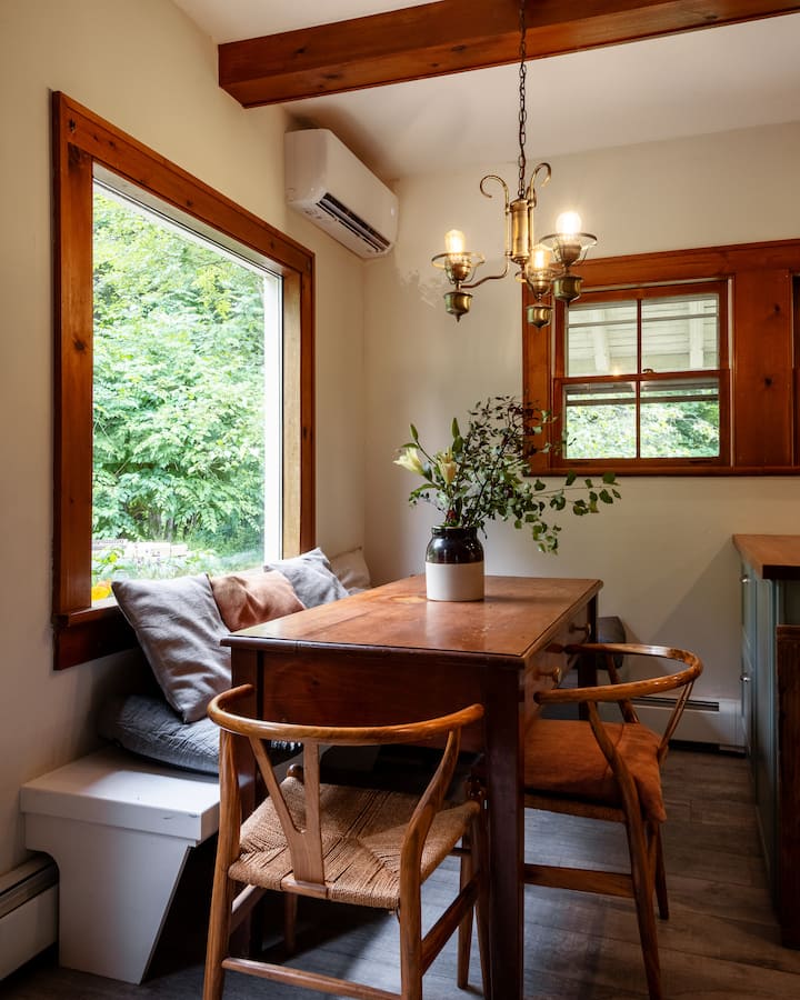 Hudson Pond · Garden Queen Suite · Gf Breakfast - State of New York