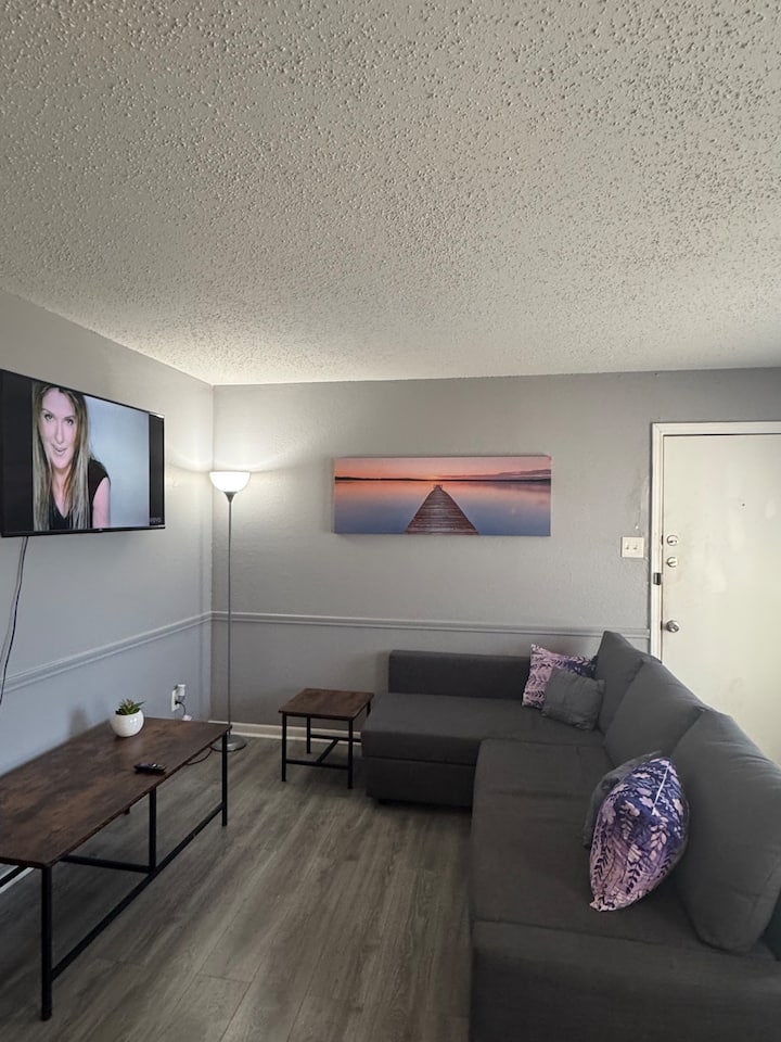 1-bedroom Apartment W/washer-dryer - Irving, TX