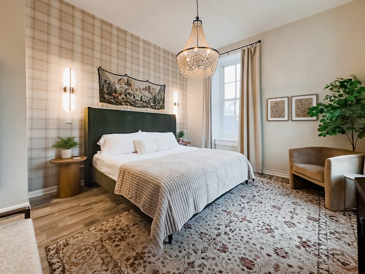 Hotel Lanesboro - Room 7 - Lanesboro, MN
