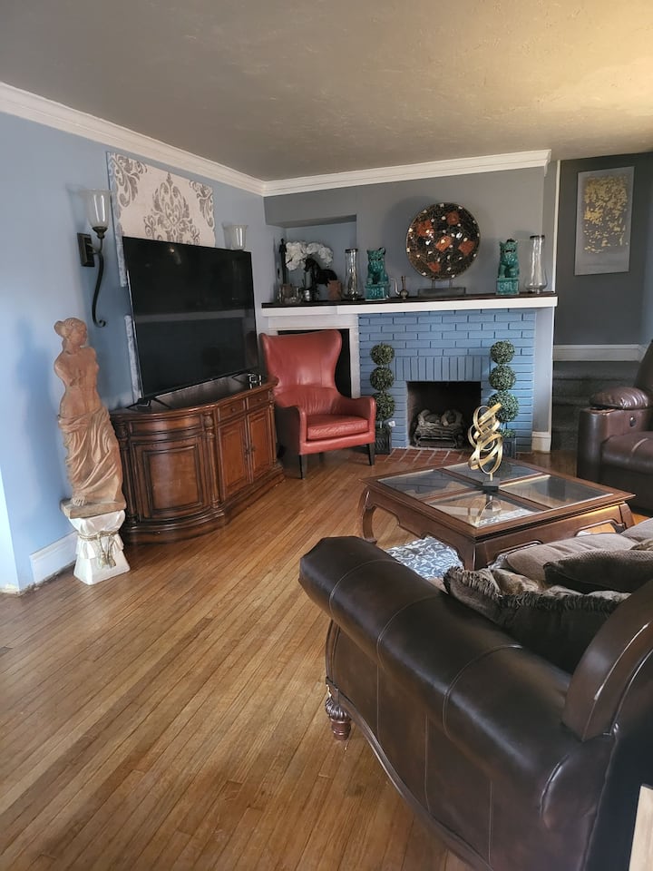 Lets Us Be Your Getaway - Berea, OH