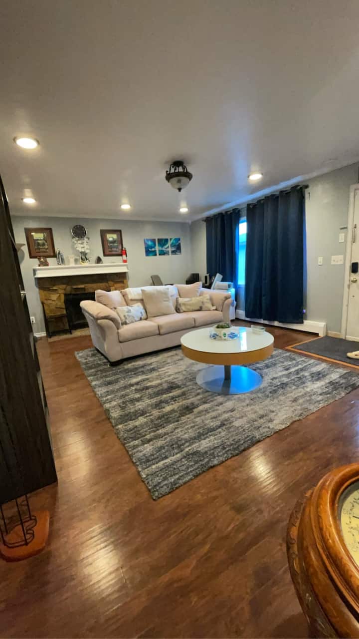 Modern Timeless Get Away - Anchorage, AK