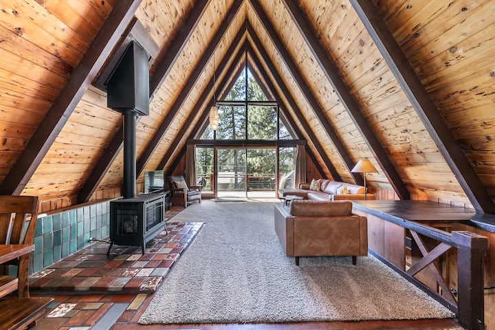 Relaxing Lake Tahoe Getaway At Classic 60s A-frame - Kalifornien