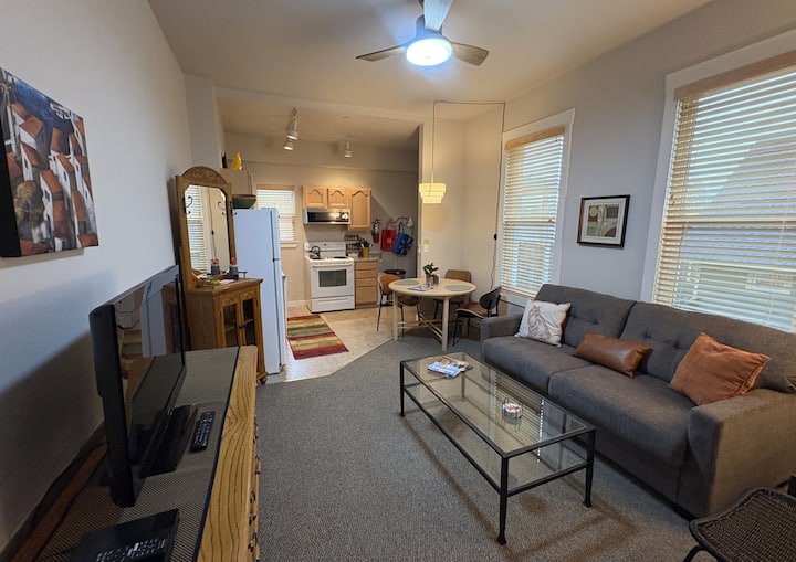 Private Entrance Chs #3 - Monthly Stay - Spokane, WA