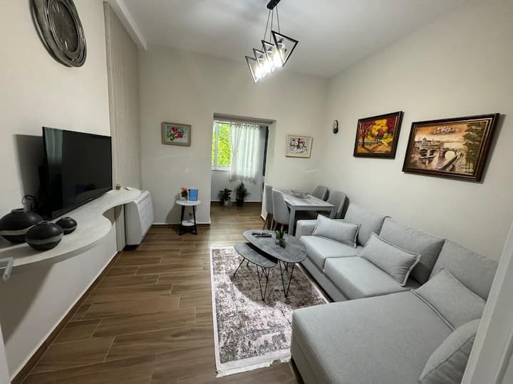 Ami Blloku Apartament - Tirana