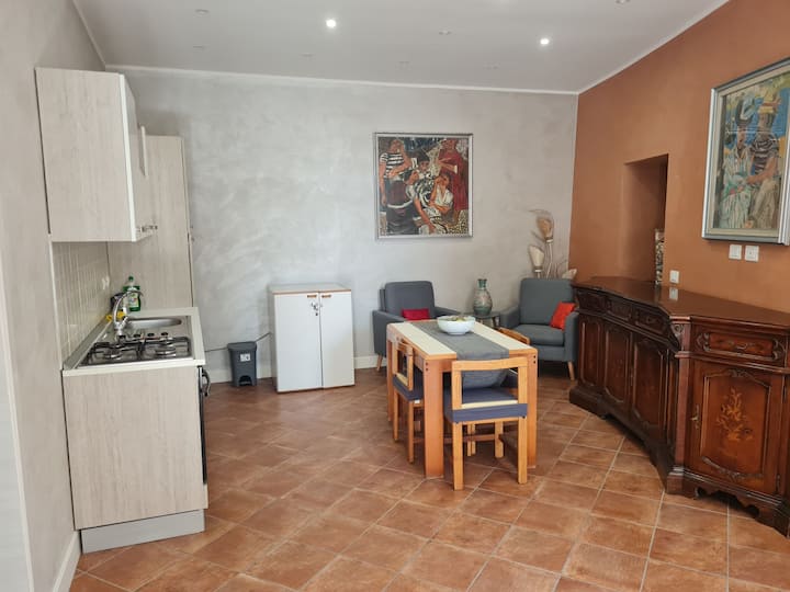 Eden House Stanza Con Bagno E Living - Crotone