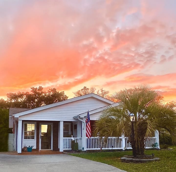 Pool|golfcart&parking|2kings|uniquesetup|dogsok - Oak Island, NC